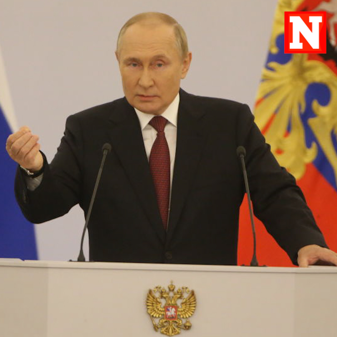 Newsweek on Twitter: "Russian President Vladimir Putin signed treaties absorbing four regions of ...