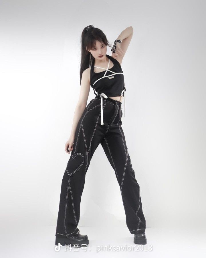 머머 on Twitter: "내가 보려고 만드는 y2k패션 화보 모음집 https://t.co/w9rDKzK0o8" / Twitter