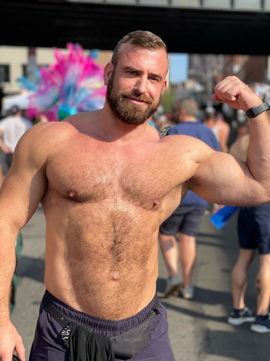 Hot Dudes Good Mood πΊπ¦ On Twitter Rt Beefcakerob Ready For Flex Friday πͺπΌπͺπΌ