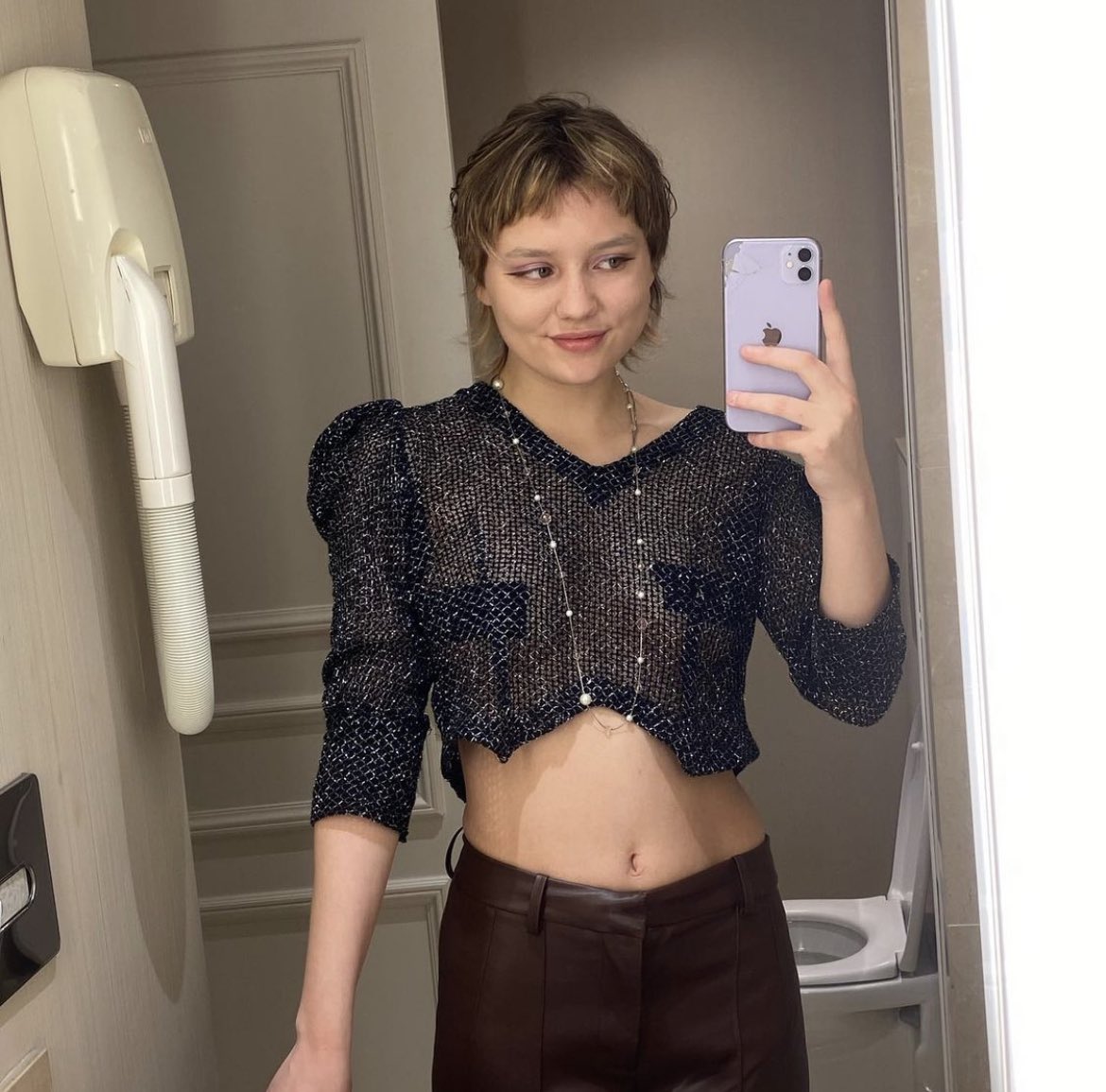 kizzy archive 🪐 on Twitter: "kizzy posting that he’s wearing KT tape! so proud of them! 51212. ...