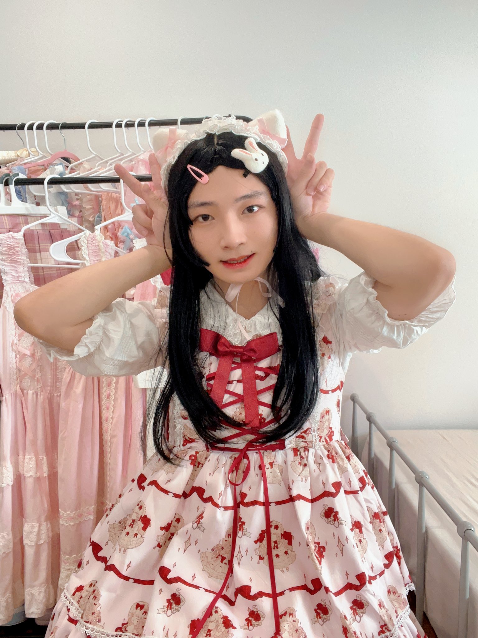 HimeUzuki on Twitter: "#babyblue 桃乐丝 猫猫~兔兔~耶！ 自己用三脚架拍照越来越熟练了！ #lolitafashion #sweetlolitafashion ...