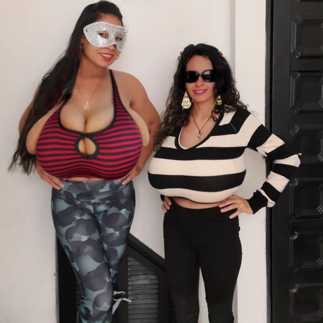 Barrys Boob Fest - 10/22 NJ Thick-BBW StripShow on Twitter: "Twinz https://t.co/rlxz7SrU1g ...