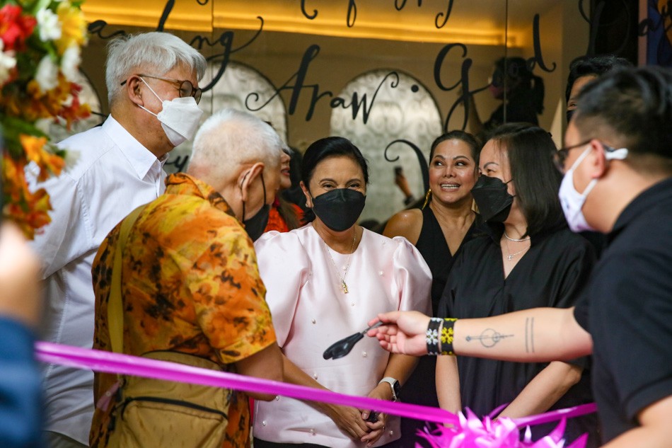 ABS-CBN News Channel on Twitter: "RT @ABSCBNNews: Ex-vice president and Angat Buhay Chairperson ...