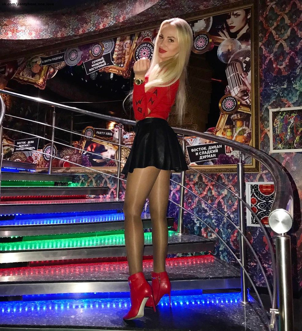 Amateur Pantyhose On Twitter Miniskirt Ankle Boots And Shiny