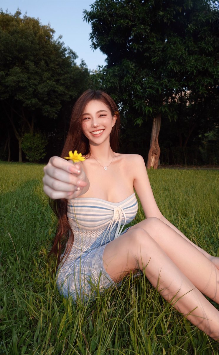 LOVELYNNBOO on Twitter: "Sincerely yours🌼"