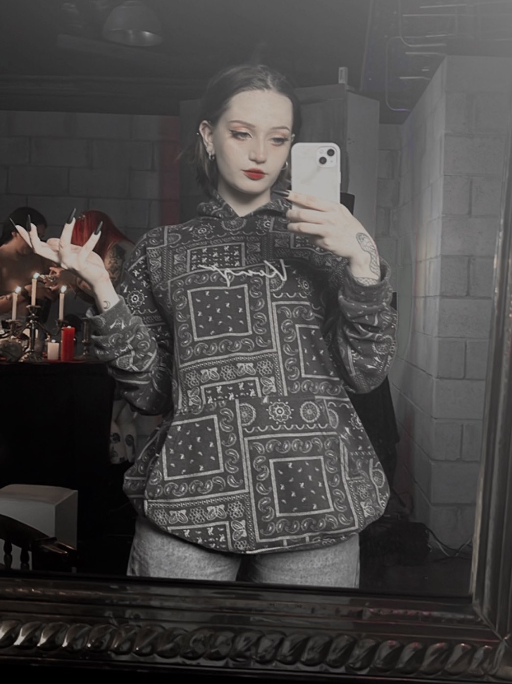 MoonDays ⭐⭐⭐ on Twitter: "Instagram vs Only https://t.co/kICGZAbGD1" / Twitter