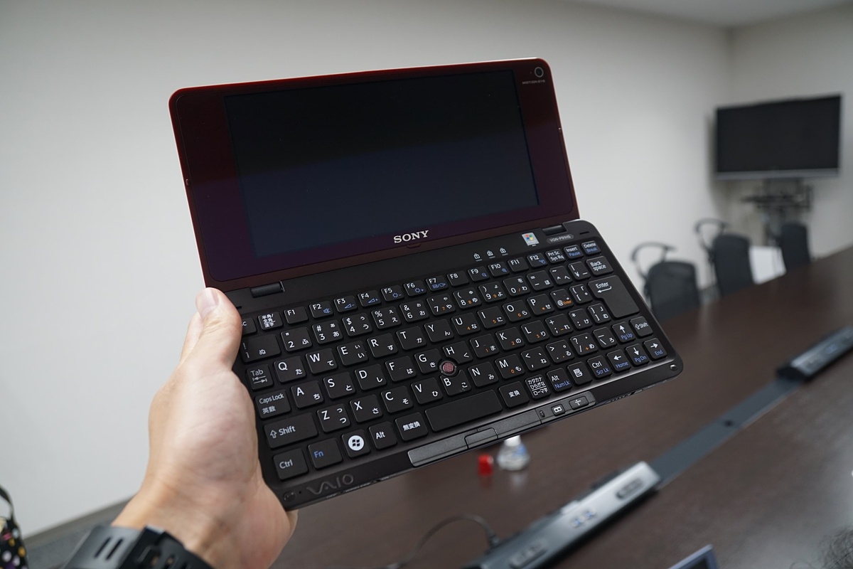 三島利和 on Twitter: "RT @pc_watch: VAIO発売から25年。ソニー時代から続くVAIOのDNAを開発者が語る https://pc.watch.impress.co ...