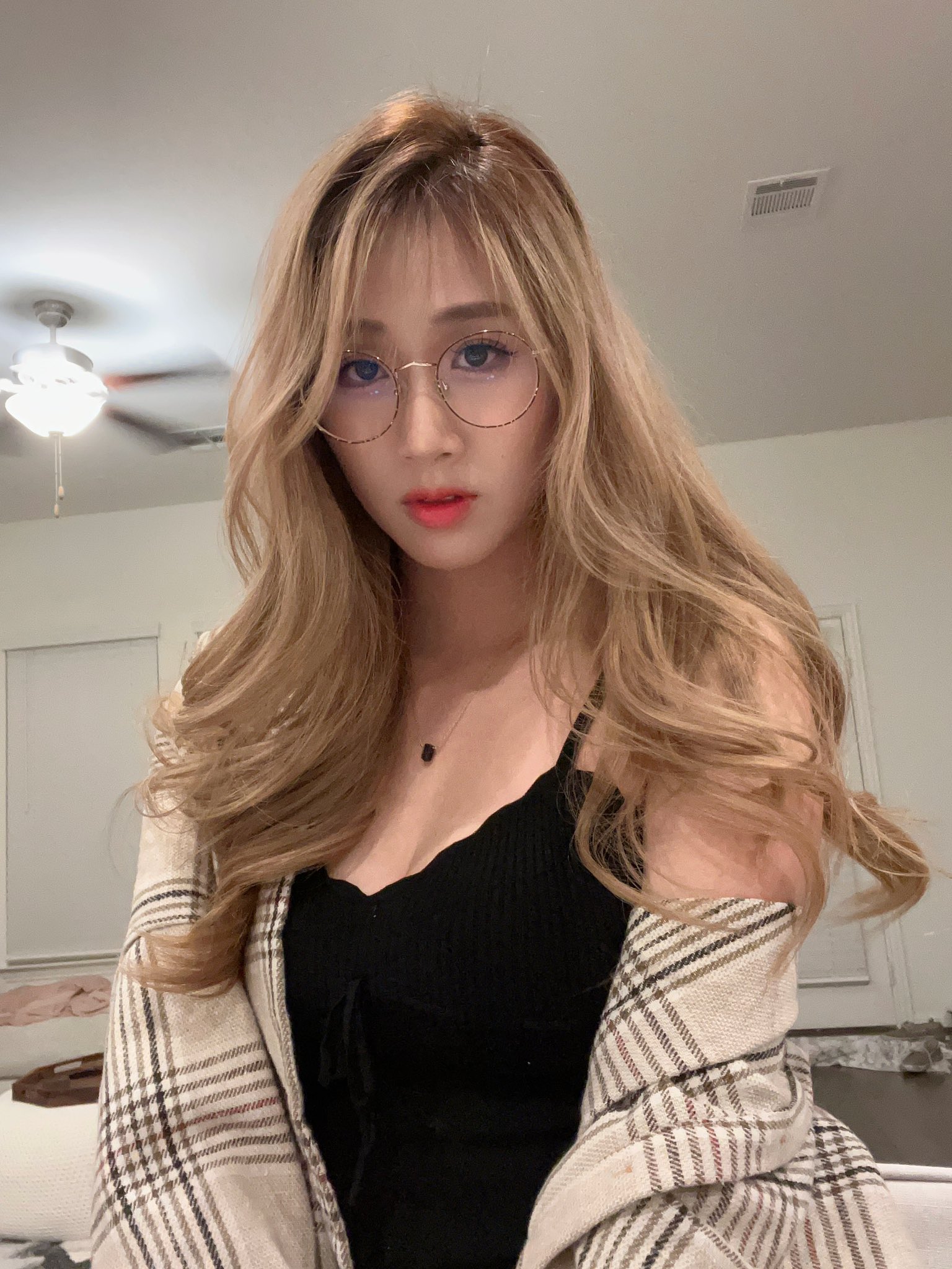 yougelly 💕 on Twitter: "your late night degen ️ https://t.co/ytKXEGFcJ9 ...