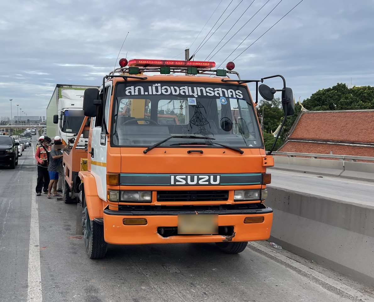 JS100 on Twitter: "08:50 #ถนนพระราม2 ขาเข้า ที่บริเวณบนสะพานข้ามแม่น้ำท่าจีน รถบรรทุกจอดเสีย ...