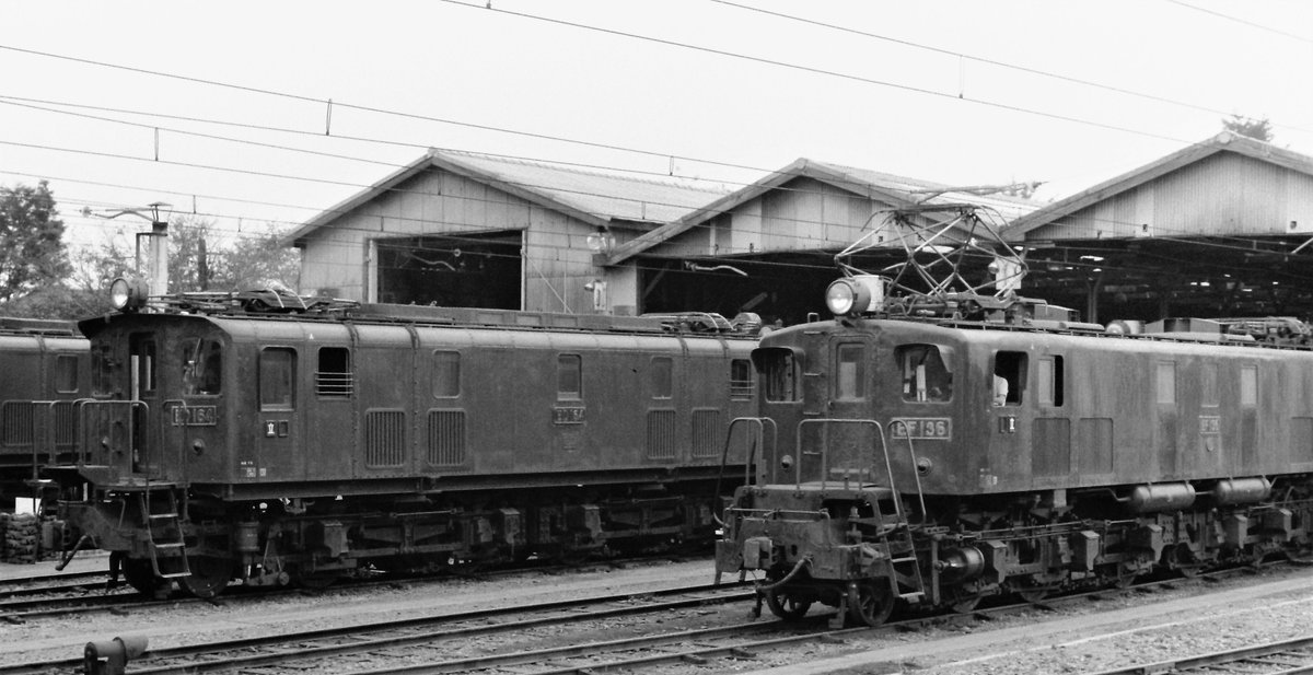 空鉄 on Twitter: "#もう二度と撮れない並び写真 ＃ED16 4 と #EF13 6 の並び #立川機関区 https://t.co/SkzHMArJ50" / Twitter