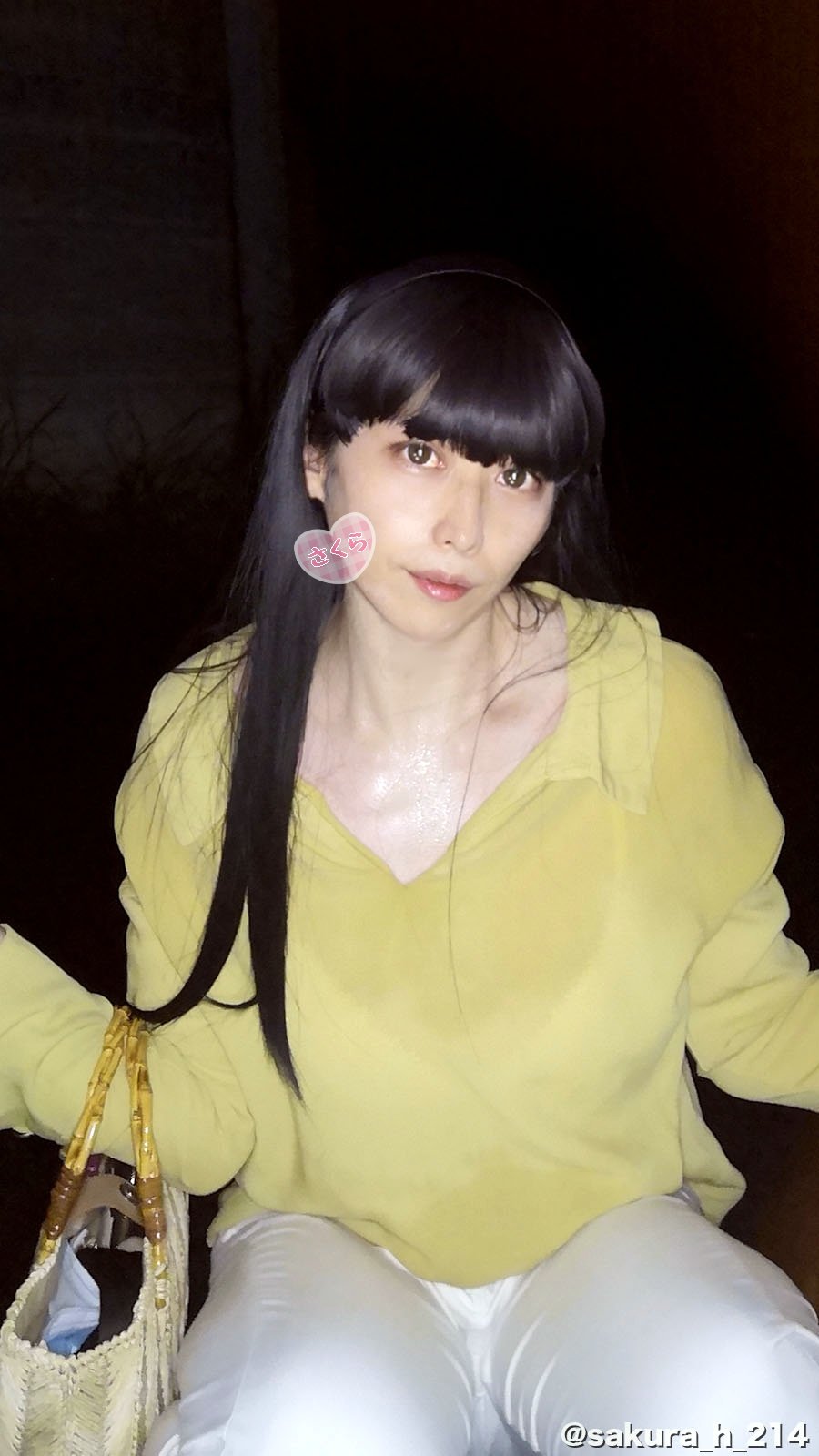 さくら on Twitter: "この日は夜なのに暑くて、汗だくで大きい方を我慢しながらコンビニとか駅の近くにも行ってた🚶‍♀️白いパンツだからお尻を汚しちゃったら取り返しがつかないのに、歩き ...