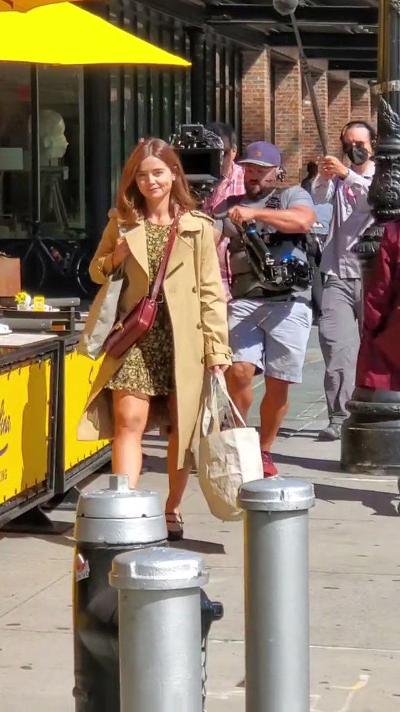 Oswin Coleman #RenewSandman on Twitter: "Jenna Coleman, bag lady IRL, and also as bag lady Liv ...