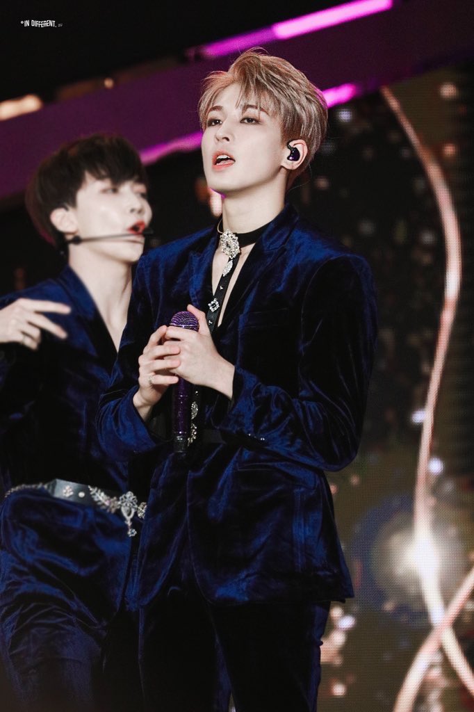 ۟ on Twitter: "wonu in choker thread pls 😭😭😭 — i got you https://t.co/AXvkZ2WLy5 https://t.co ...