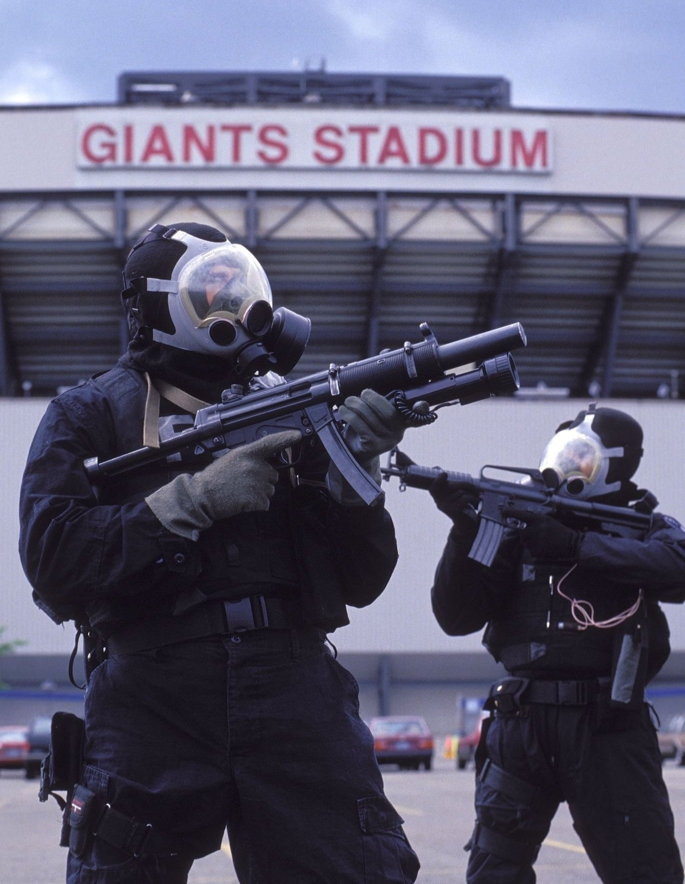 ᴅᴇᴡ on Twitter: "SWAT team operators, 1994 https://t.co/dpLulpP8Za ...