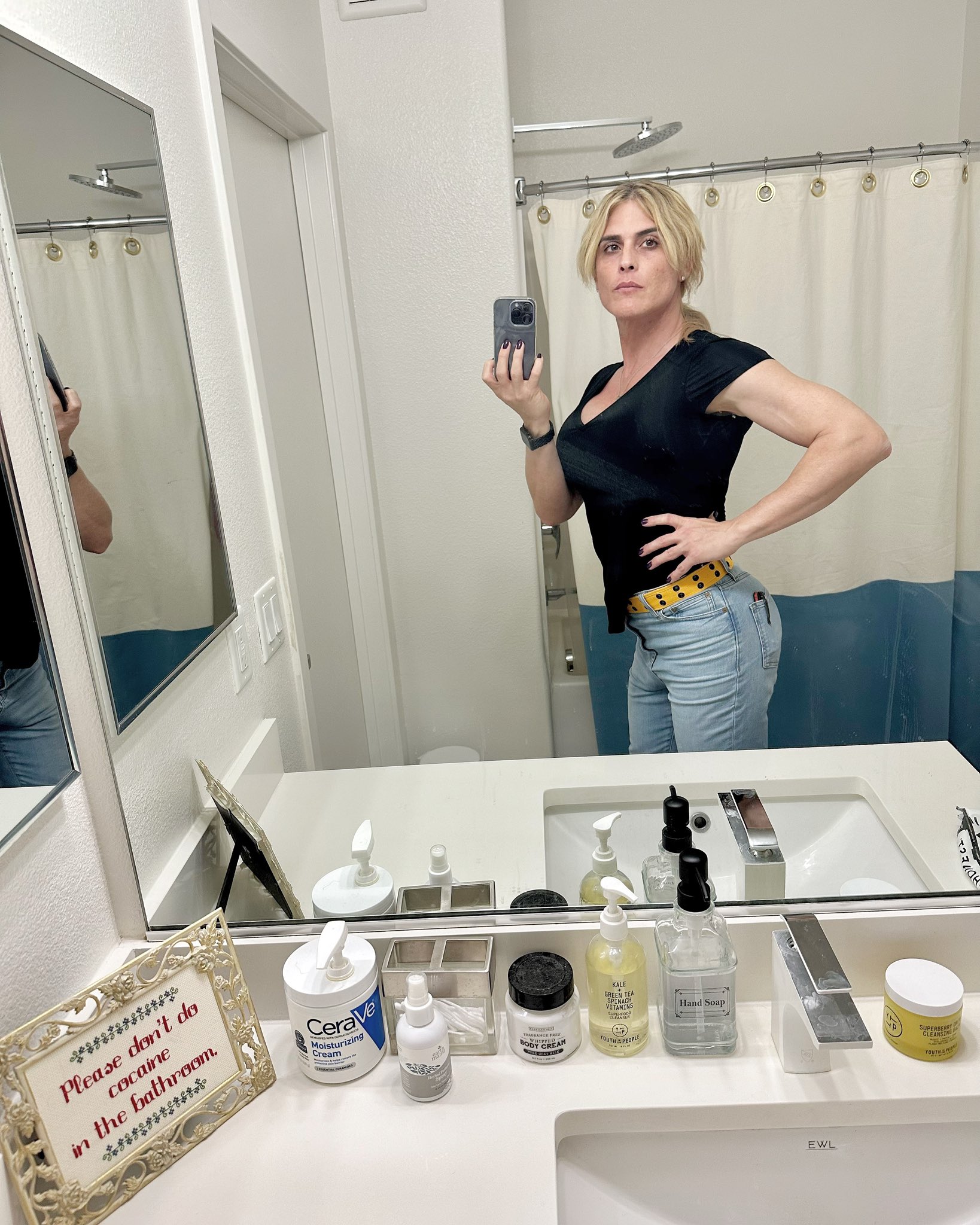 TW Pornstars - Lucy Hart. Twitter. My guest bath doesn’t duck around. 7:22 PM - 20 Sep 2022