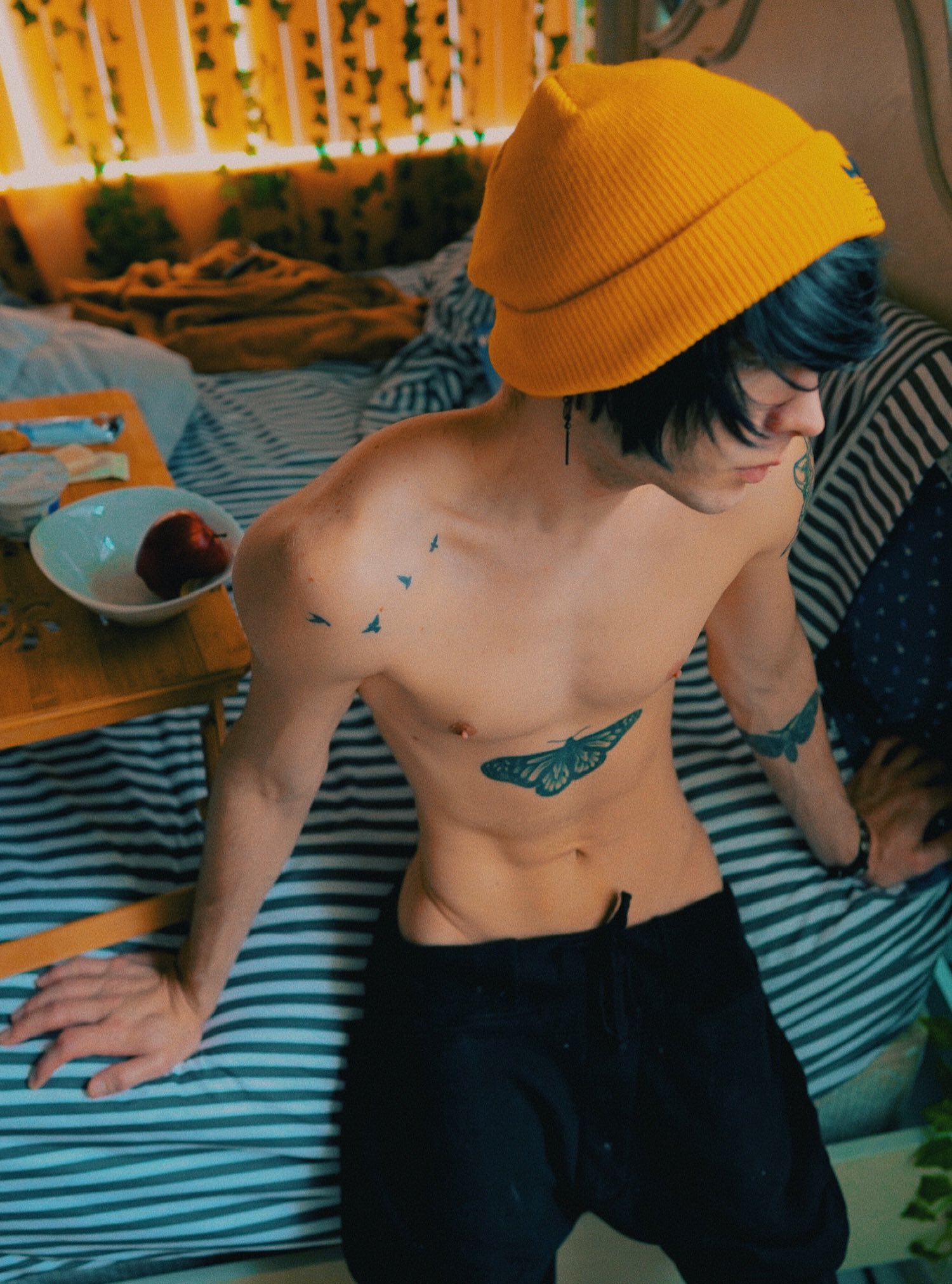 Joel Poe on Twitter: "🍍 https://t.co/xbKF85m2y5" / Twitter