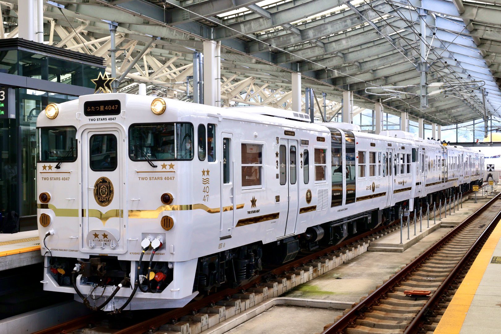 鉄道新聞®︎ on Twitter: "西九州の新しい観光列車「ふたつ星4047」（9/23デビュー予定）試運転に同乗します！ 鉄道新聞記事と、このTwitter、一部インスタライブでも中継 ...