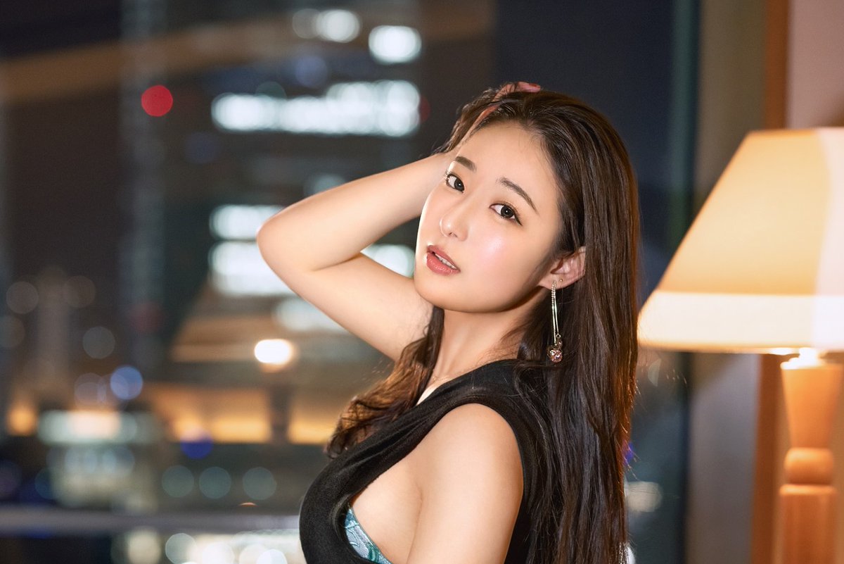 【プレステージ】 10月30日(日) Kanbi専属 松岡すず 秋葉原 サイン会イベント開催決定