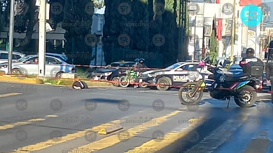 Cinco Radio Oficial On Twitter Urgente 🚨 Mujer Se Lanza Del