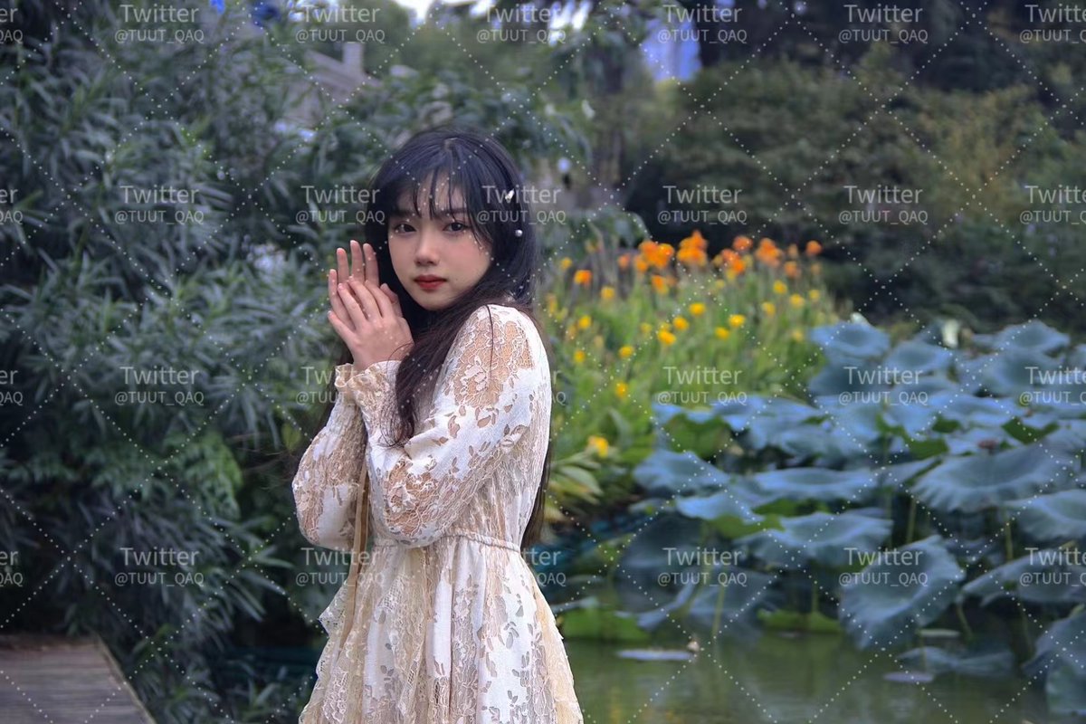 TUUT on Twitter: "第一组二号骚货 高JunMei 21岁 大学生"