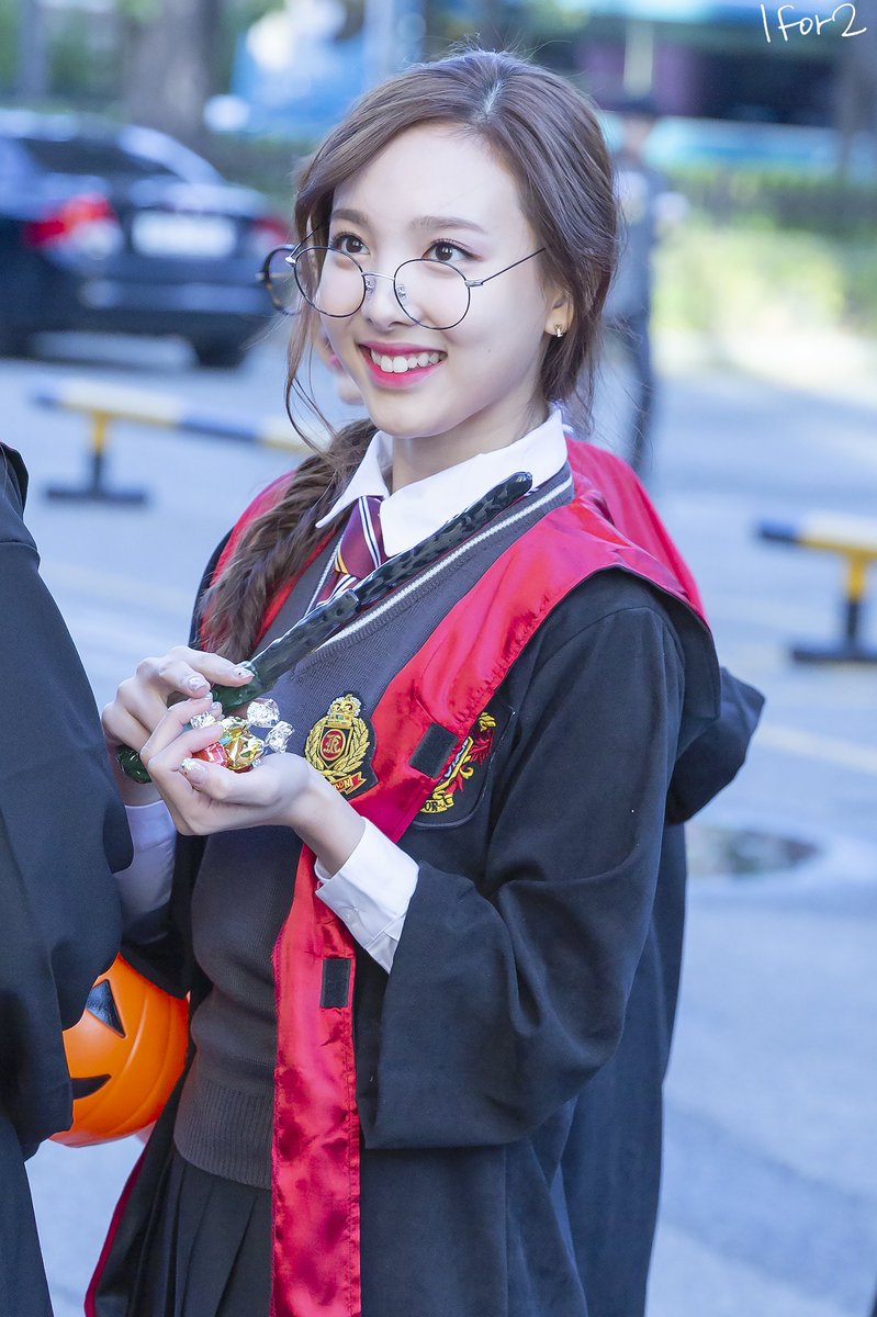 ʙʟᴜᴇʏ 블루 ️₍ • 𝞈 • ₎ ️ On Twitter Rt Oncefor2wice 원스의노을이나연이 Popstarnayeonday 항상