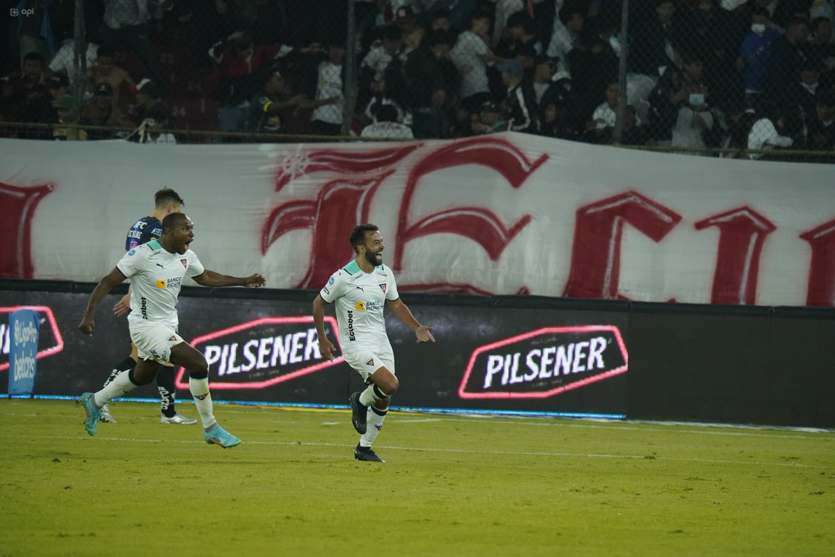 El Universo On Twitter Rt Marcadorec ‘la Hinchada De Liga De Quito