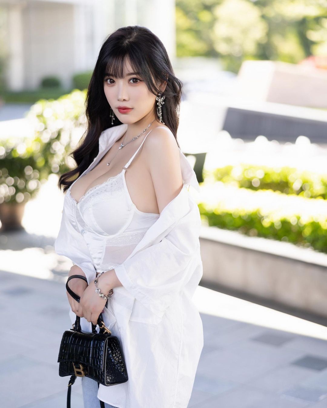 Gu xin Xin on Twitter: "Walk with me plz.......... https://t.co/pzd4My3vqw" / Twitter