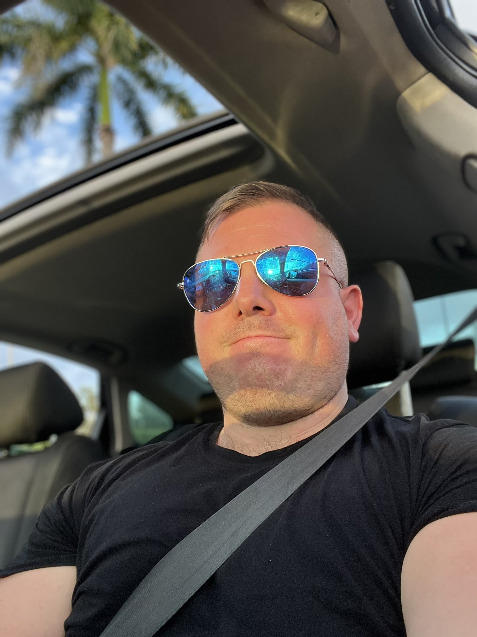 Bobby Stevens on Twitter: "Alexa play “Ride Wit Me” by Nelly. https://t.co/FytzWbSE1X" / Twitter