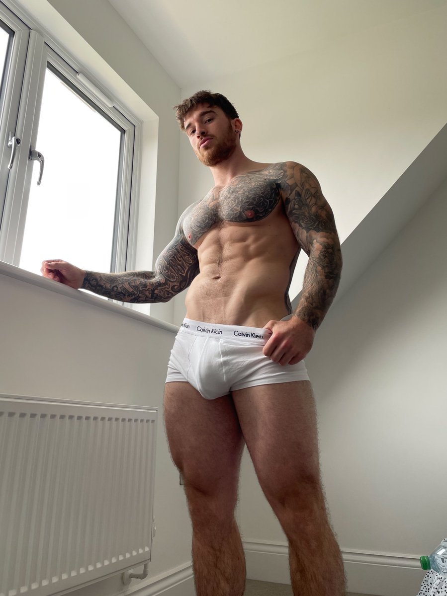 Chris Hatton on Twitter: "http://Hatts17.com for my exclusive content 😈"