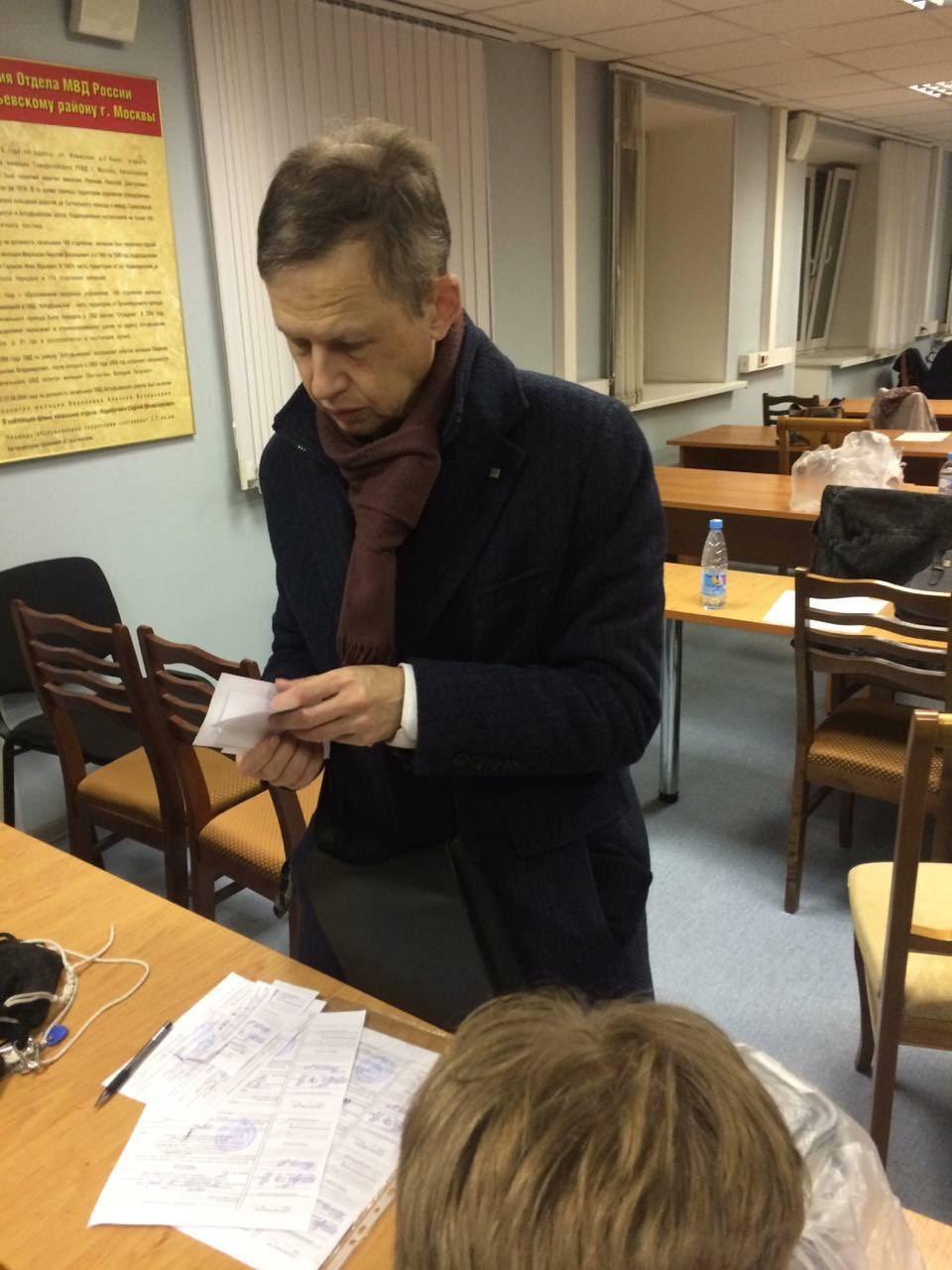 Svtv News On Twitter ️ Задержанным на митинге в Москве вручают повестки Их оставляют в ОВД