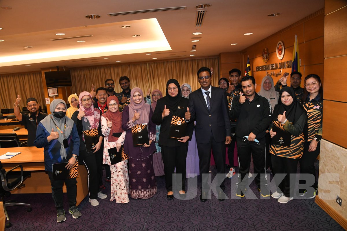 Kbsmalaysia On Twitter Ybhg Dato Ksu Merakamkan Setinggi Tinggi