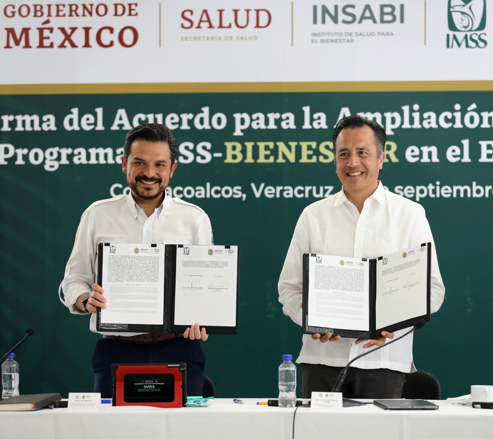 IMSS on Twitter: "RT @zoerobledo: Hoy por la tarde junto al Gobernador @CuitlahuacGJ , y la ...