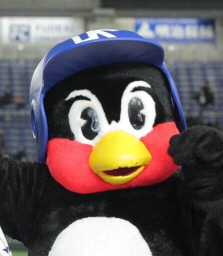 スポーツ報知 プロ野球取材班 On Twitter つば九郎、「めざまし8」で 村上宗隆 からのlineを公開「56のぼーどもらいたいからよろしく」