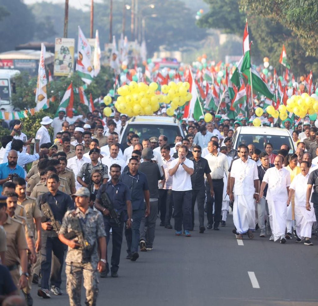 Piyush Kant Tiwari Inc On Twitter Rt Nsui ये लहराते तिरंगे और जन