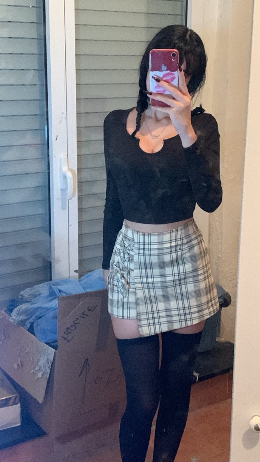 aurora on Twitter: "disordine dietro https://t.co/Y7BewAD2ML" / Twitter