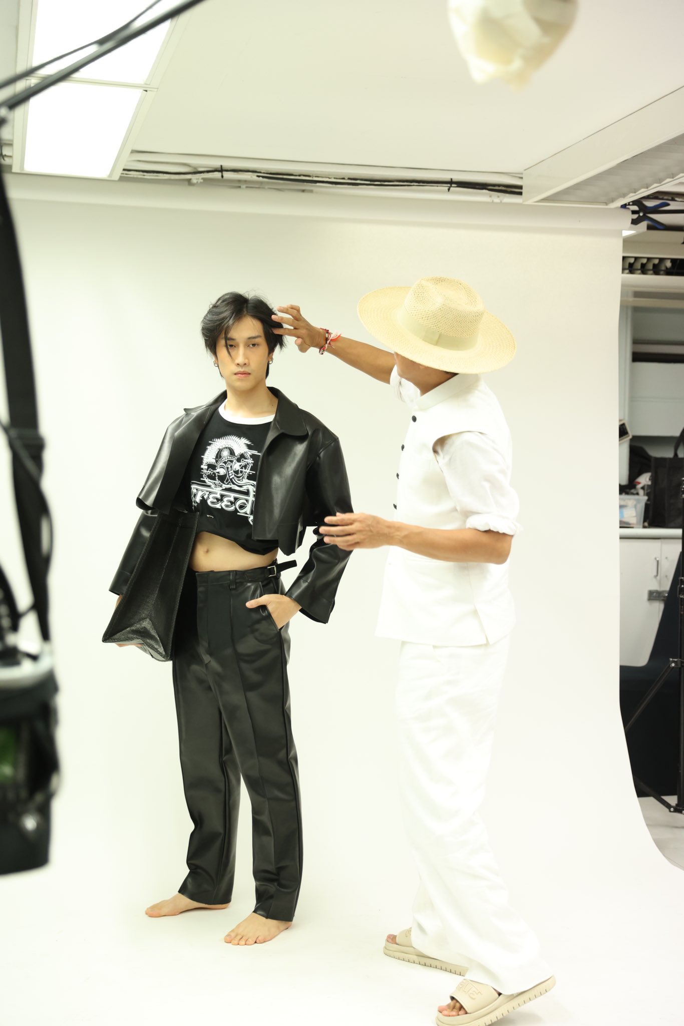 ISSUE THAILAND on Twitter: "Backstage at a Fashion Show ISSUE presented by TAT #issuethailand # ...
