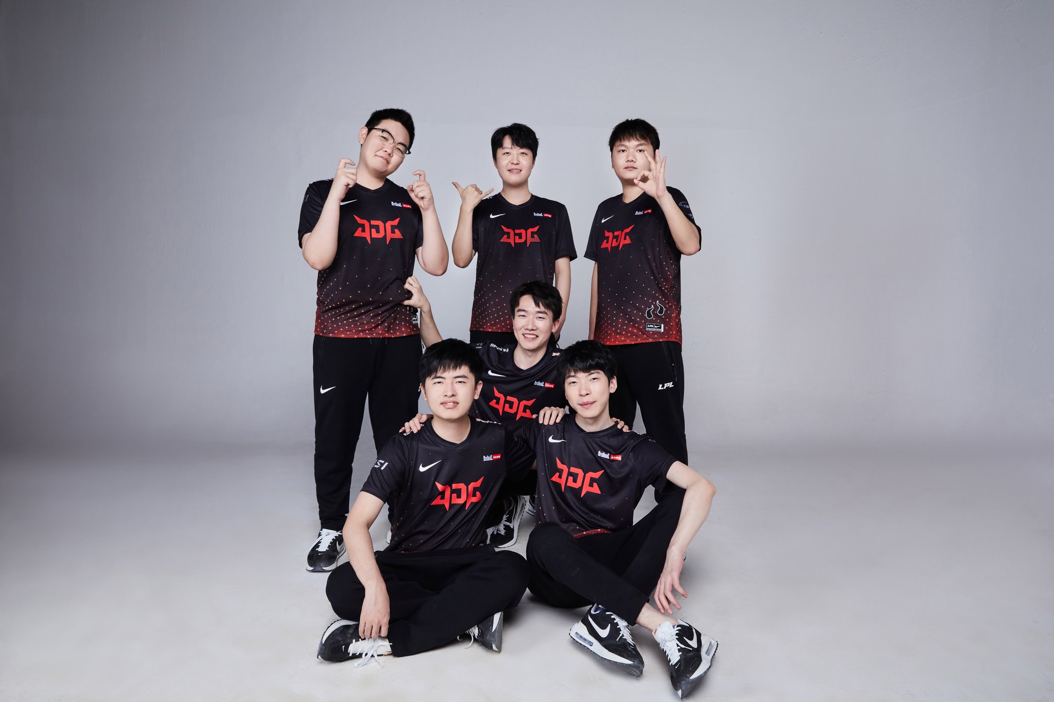 LPL on Twitter: "The #LPL boys of @JDGaming, @TOP_Esports_, @EDG_Edward and @RNG are all ready ...