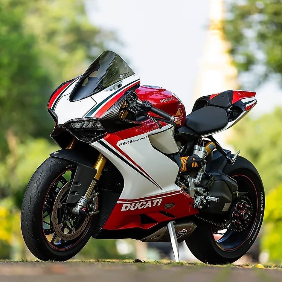 Ducati 1199 Panigale Tricolore Wallpaper