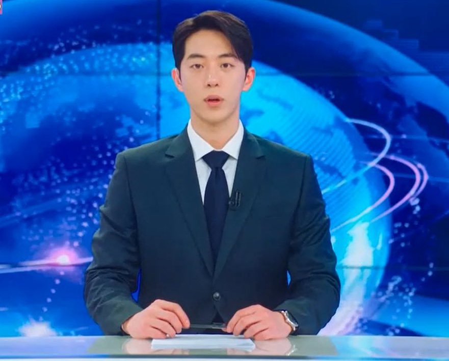 on-twitter-the-anchor-and-the-breaking-news-https-t-co
