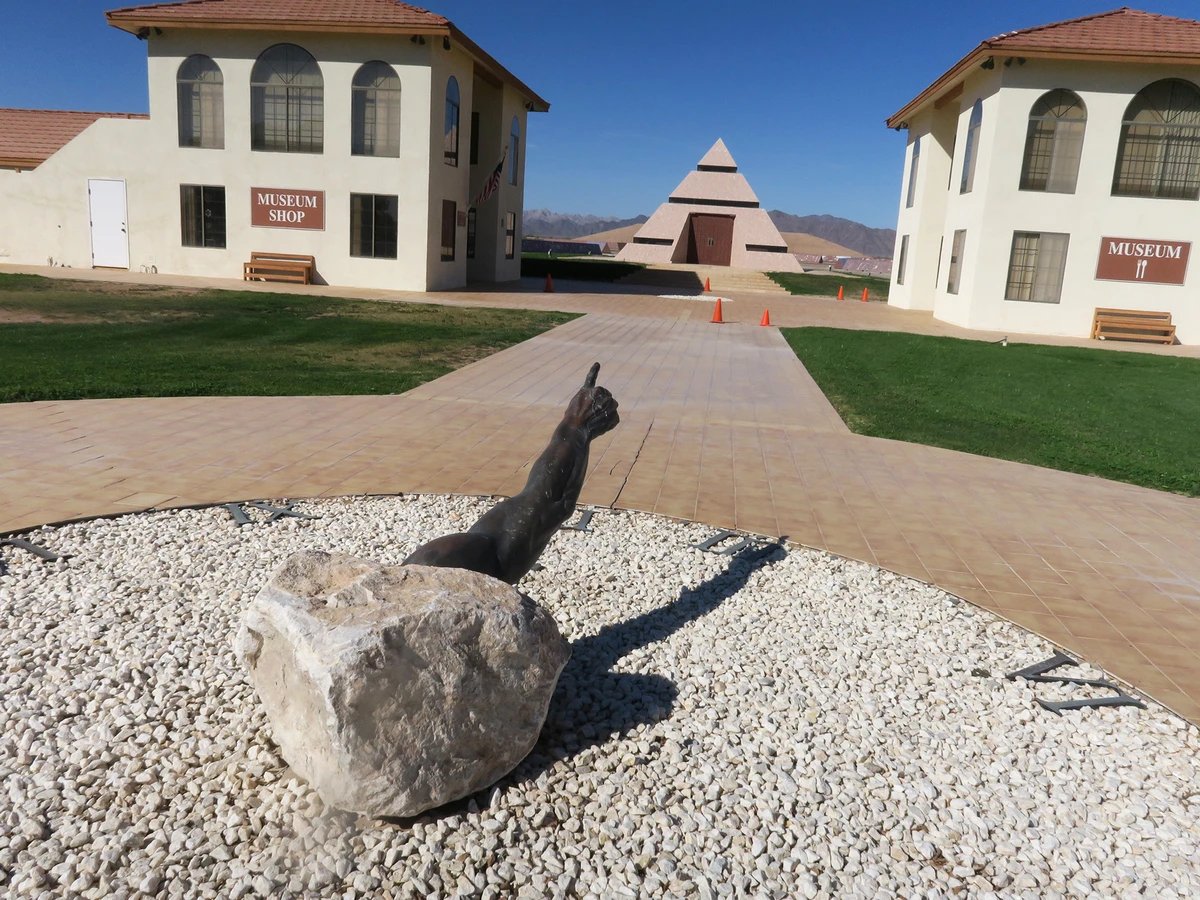 🏺Dr. Diocletian Blobb 📯🔮's Threads – Thread Reader App