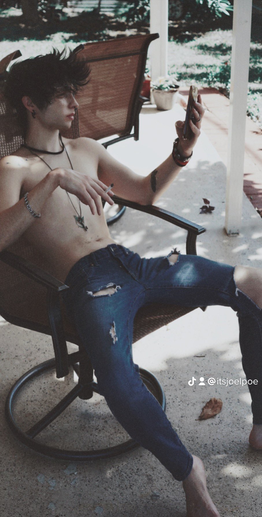 Joel Poe on Twitter: "https://t.co/KKf9VpbRAG" / Twitter