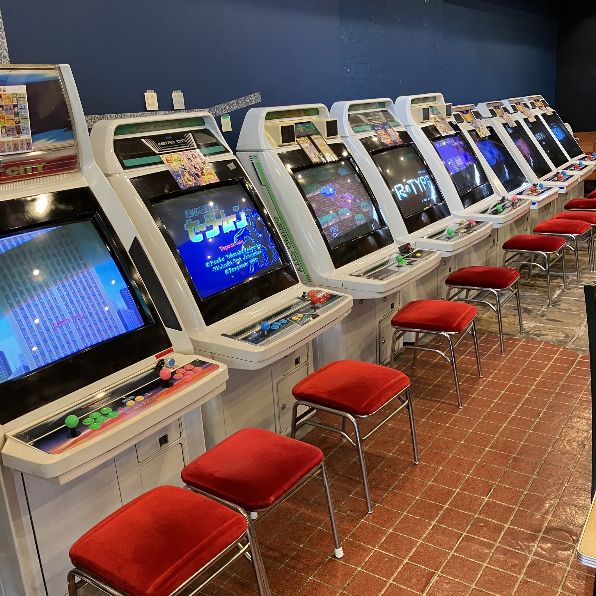 BEEP on Twitter: "お天気がすぐれませんが そろそろ開店しま〜す！ https://t.co/JPDaf0DjxE" / Twitter