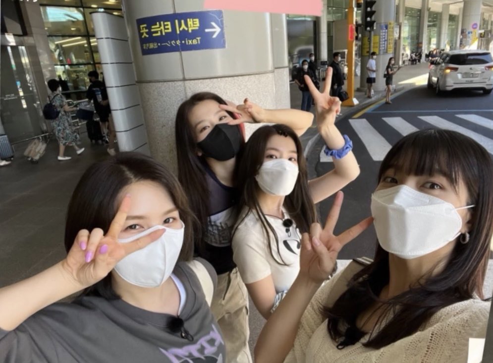 rimmi🧤＊ on Twitter: "RT @IRENEBAE_TH: สองตอนแรกยังสนุกมันฮาขนาดนี้ รอดูตอนต่อไปไม่ไหวแล้วค่ะ ครบ ...