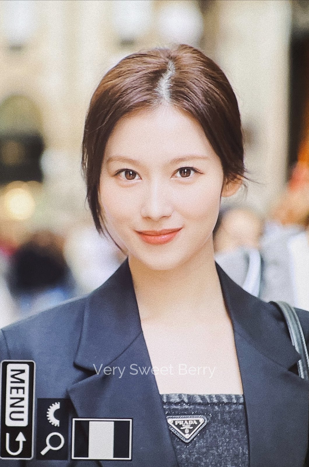 dit on Twitter: "RT @VSB_1229: 220923 PRADA 🖤🖤🖤 #트와이스 #TWICE #사나 #SANA #サナ https://t.co ...