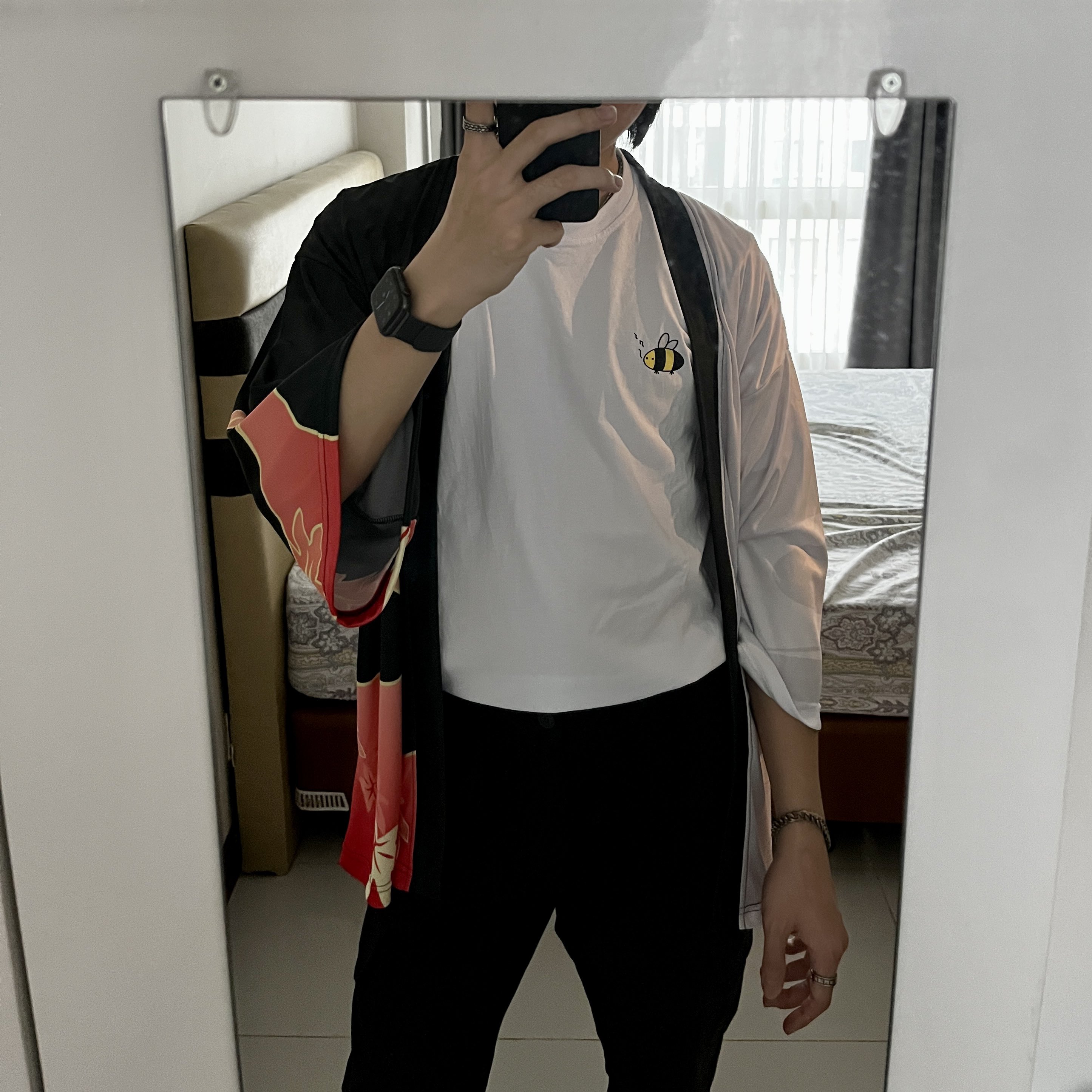 tnbee on Twitter: "finally touching grass tmr at comifuro! https://t.co/DSFqCaa1zV" / Twitter