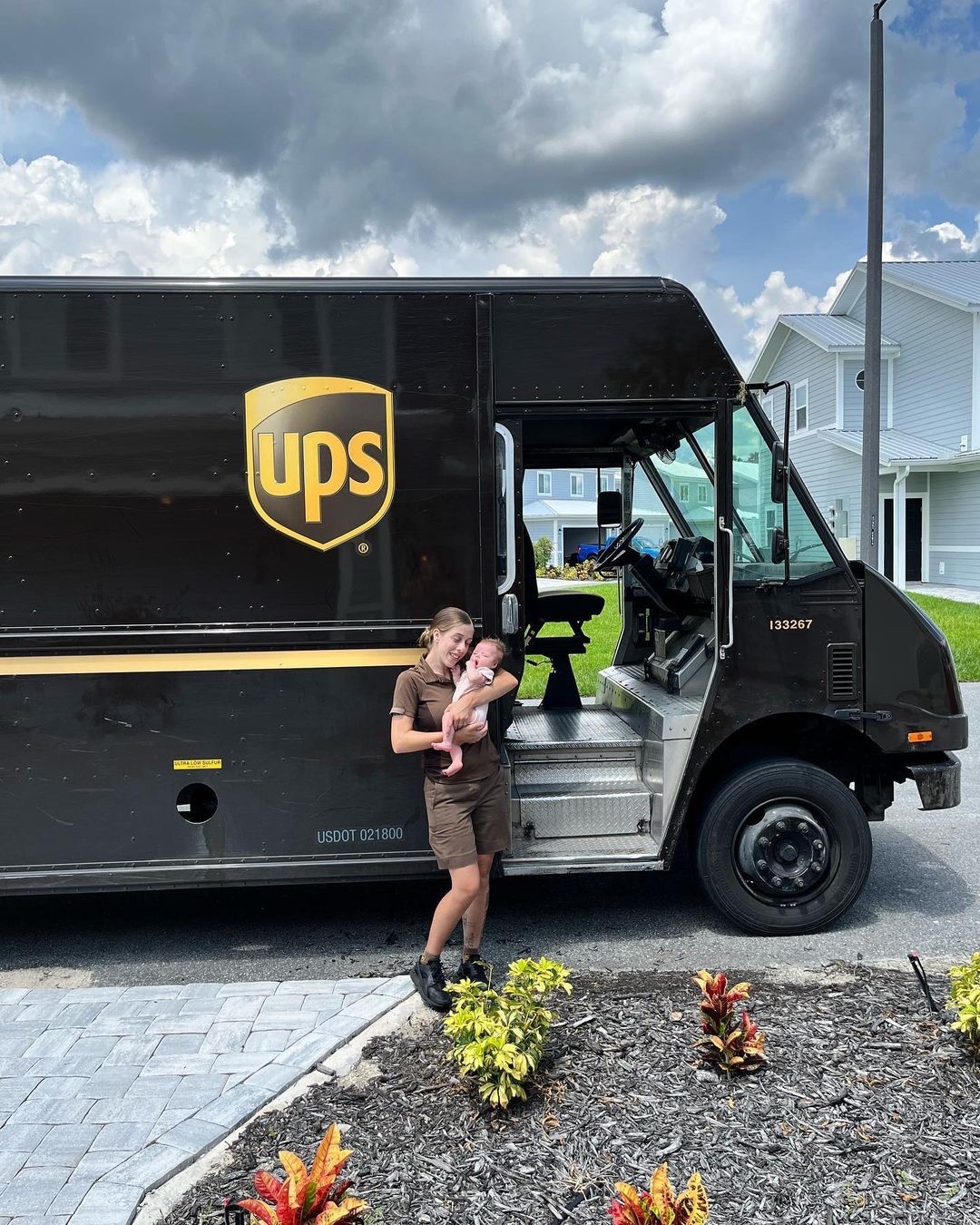 Large Picture Of Ups Driver