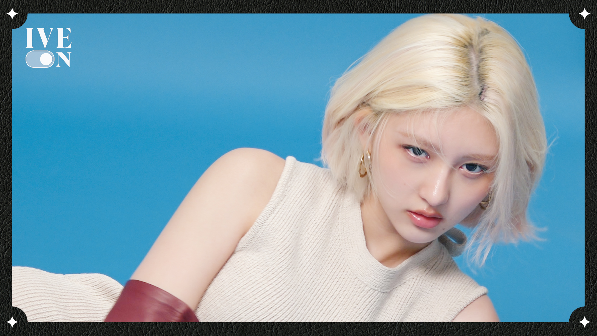 IVE OFFICIAL JP on Twitter: "RT @IVEstarship: 🎥 [IVE ON] GAEUL x ELLE 9월 호 https://t.co ...