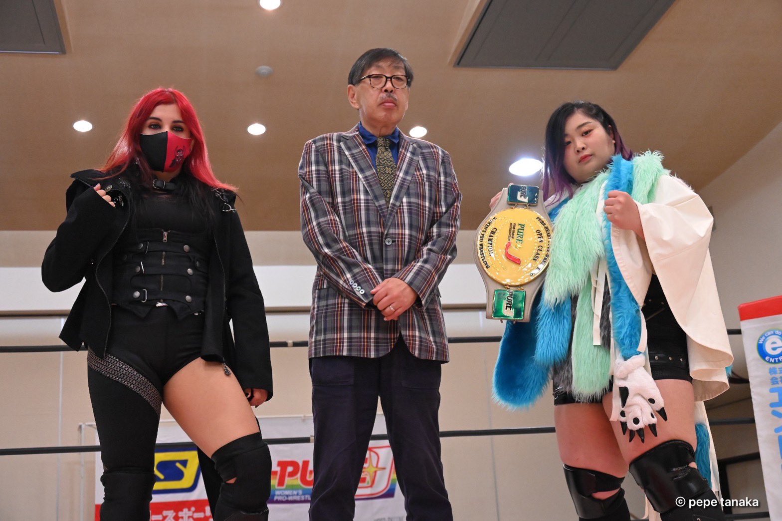Pure-J: «Fight Together Vol. 2» Yuu retiene | Superluchas