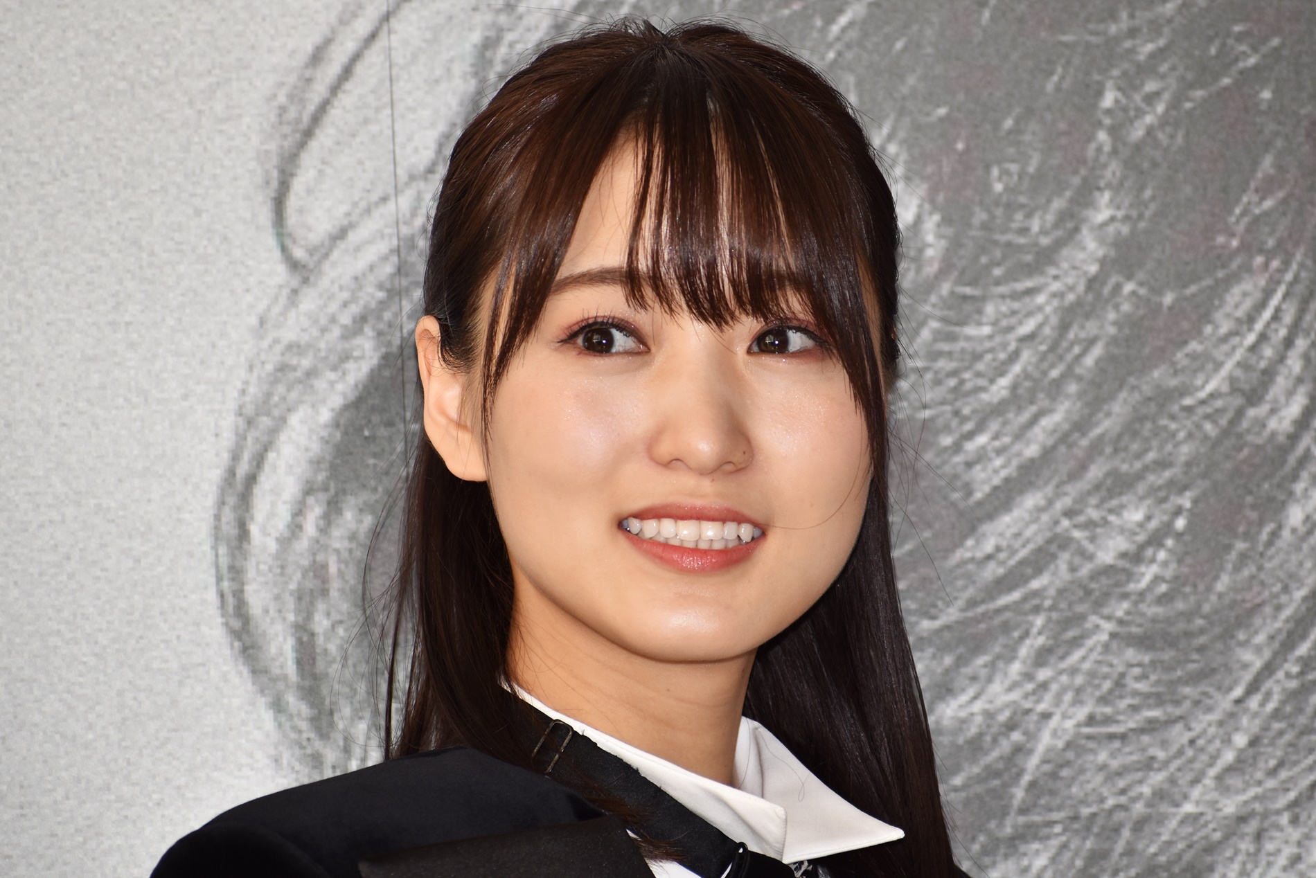 つばさ🕊 ͟￨⁴⁶ Buddies 🌸🐴🍒 on Twitter: "RT @RBBTODAY: 櫻坂46・菅井友香、はだけた浴衣ではにかみ顔！卒業写真集から先行カット公開 https://t ...