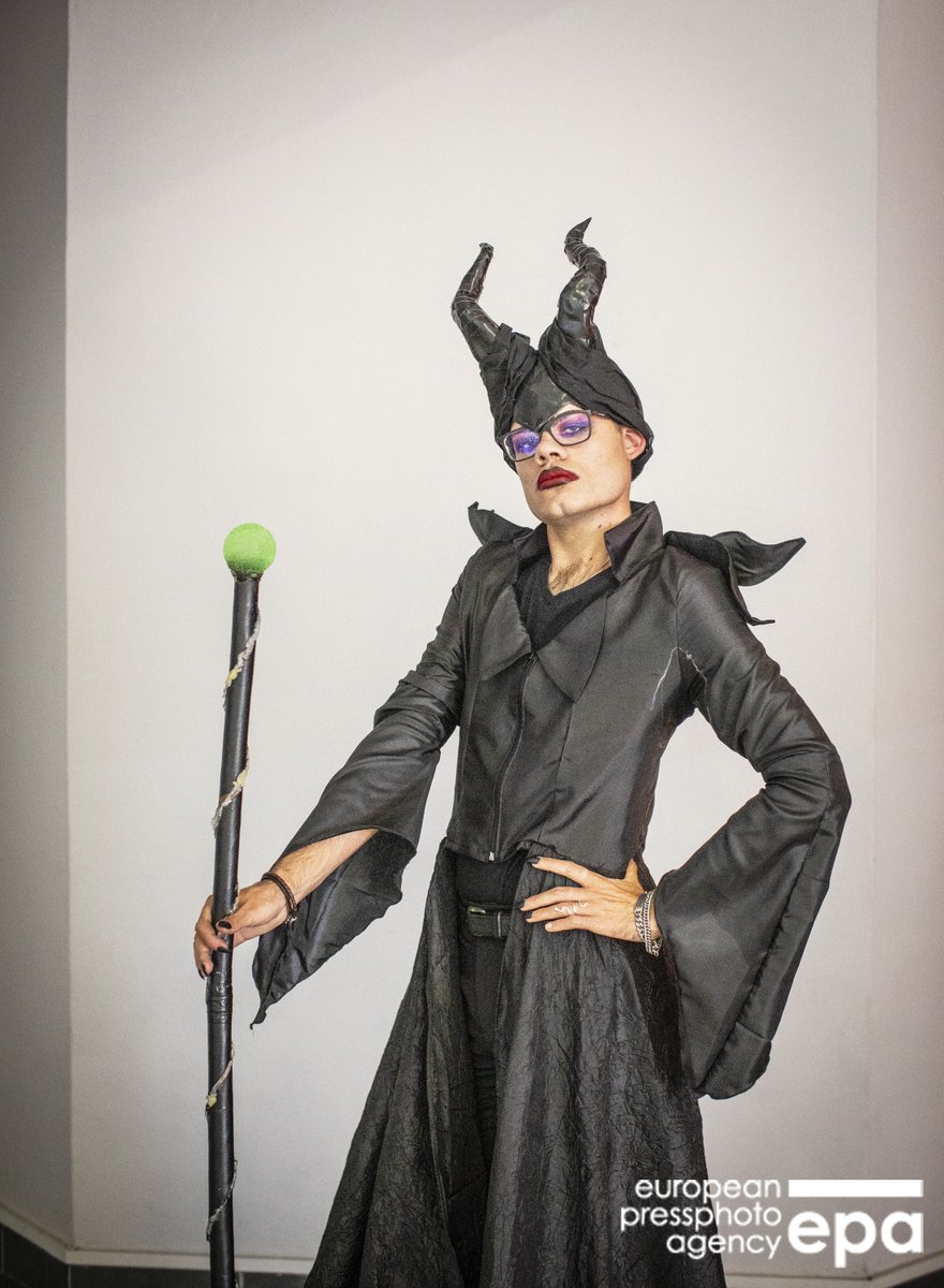 Kim Ludbrook (@KimLudbrook) さんのイラスト・マンガ作品まとめ (2 件) - Twoucan